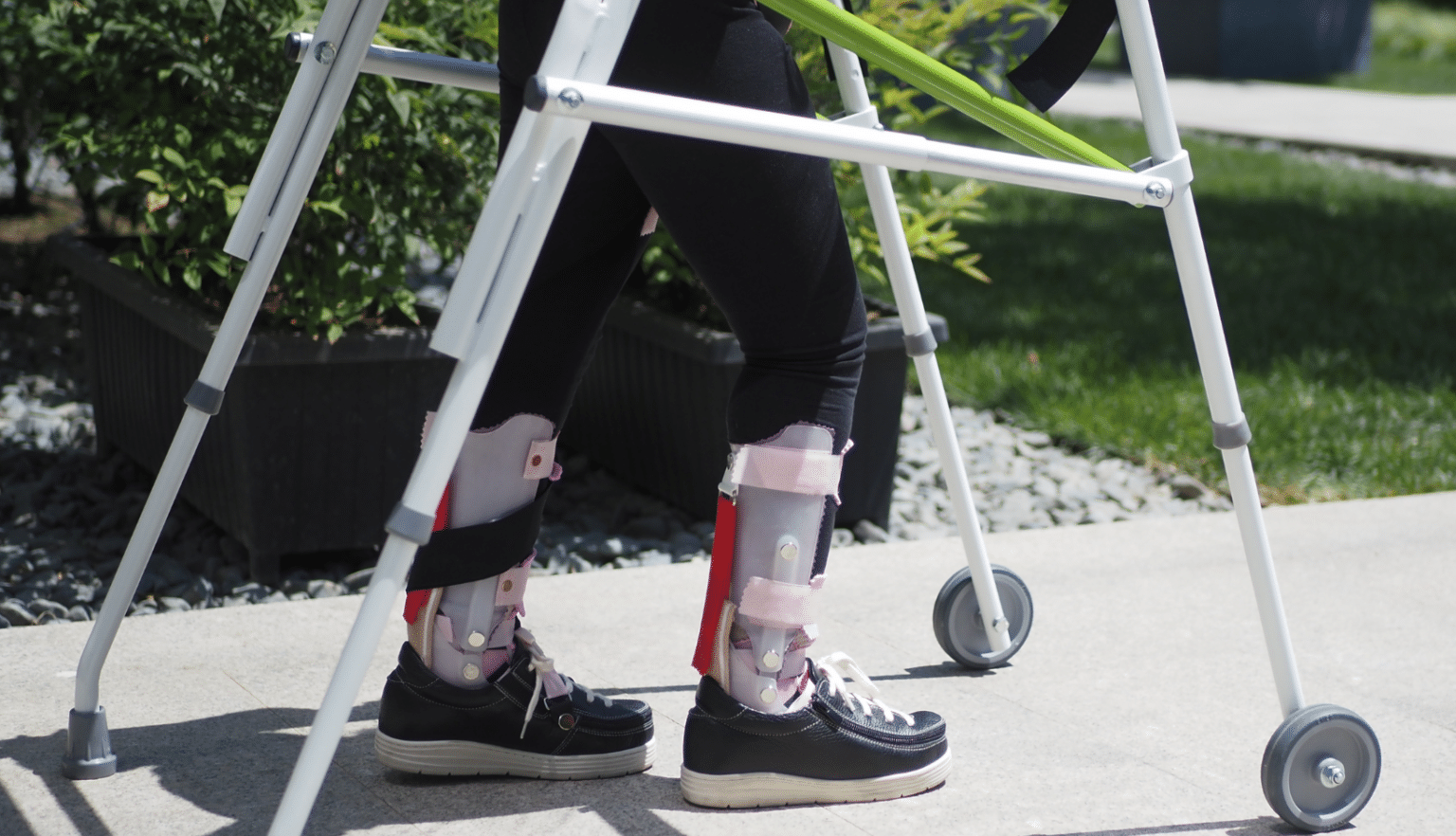 Our Guide to AFO (Ankle Foot Orthosis) Compatible Footwear